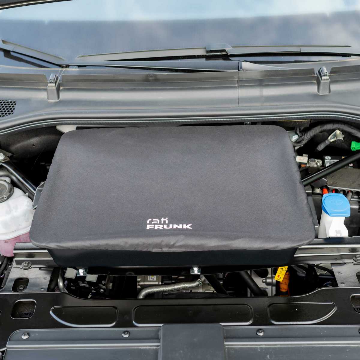 Frunk - úložný priestor v prednom kufri, Škoda Enyaq, 2021-