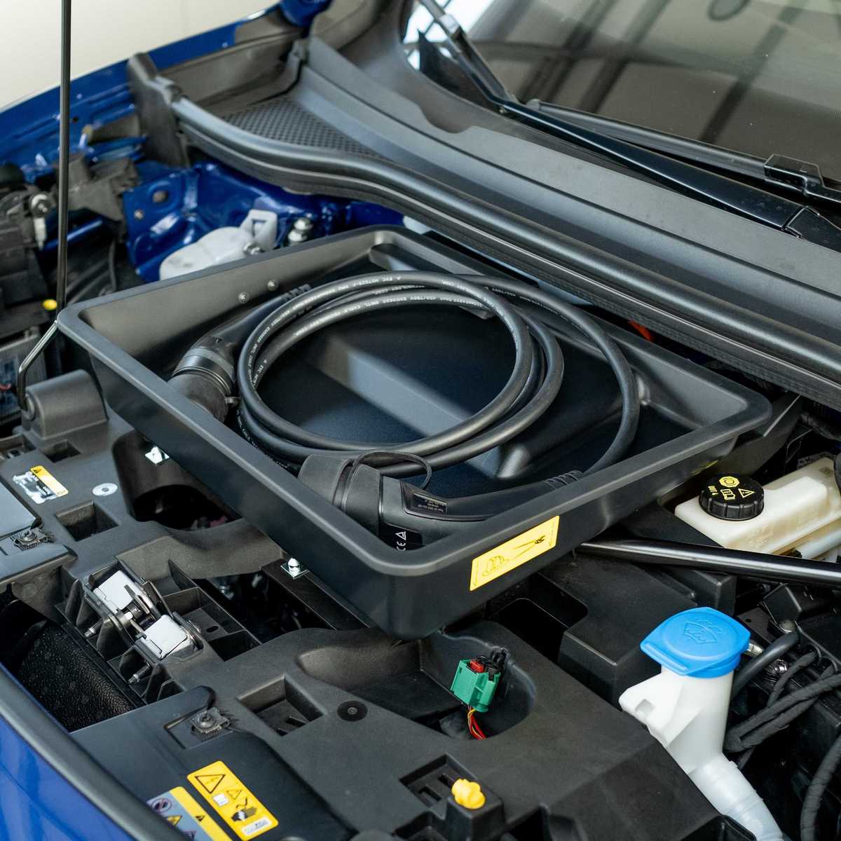 Frunk - úložný priestor v prednom kufri, VW ID.4, 2020-